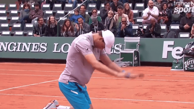 Bob Bryan se prosterne devant son adversaire | VL Média