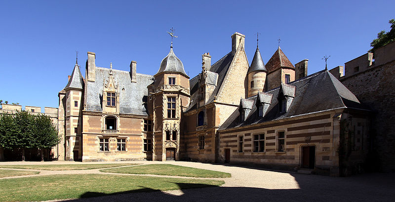 Château Perché Festival : le festival électro dans un château médiéval ...