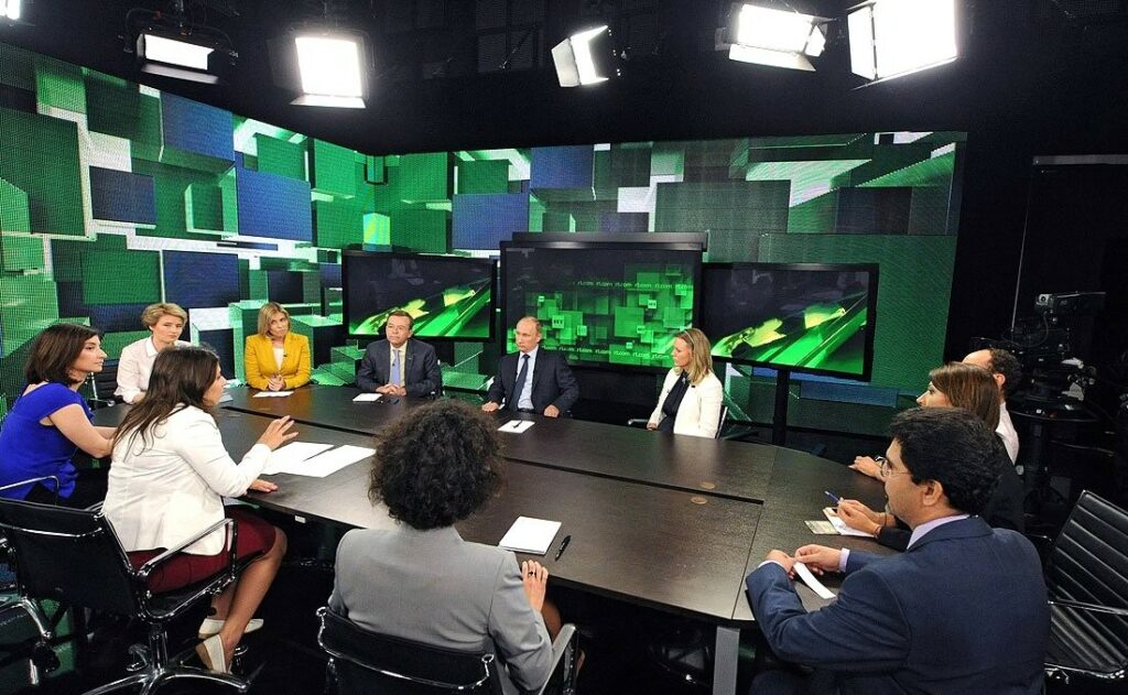 La chaîne d'information RT France a commencé à émettre ce lundi | VL Média