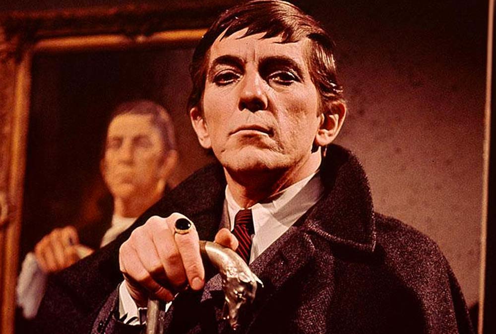 La loi des séries s'la raconte : Dark Shadows, le soap dont le héros ...