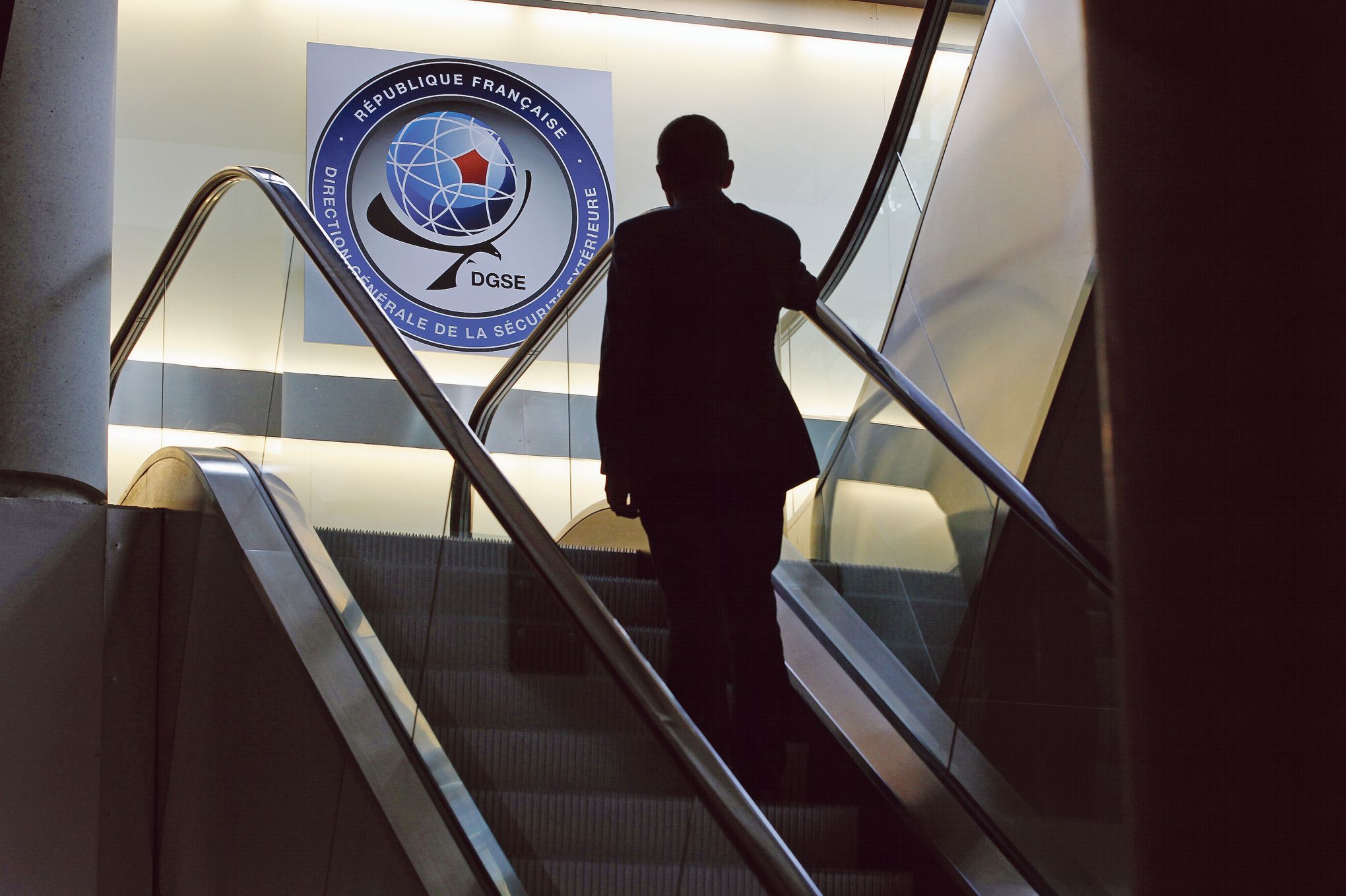 Quand le Bureau des Légendes rejoint la réalité : deux ex-agents de la ...