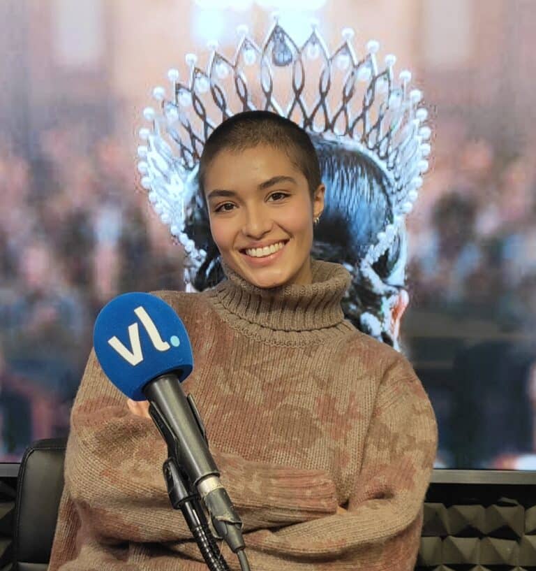 Anne-Elisabeth Blateau et Baya Rehaz (Mère indigne) - Esther Rollande ...