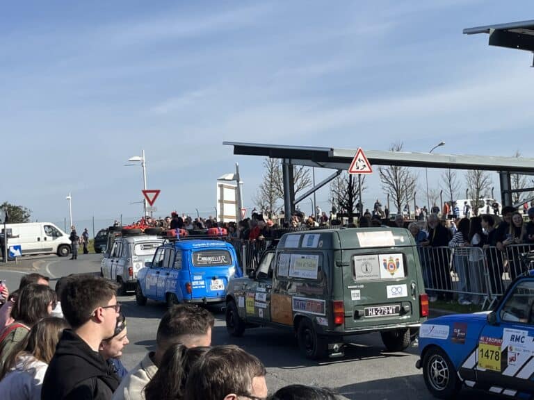 3 choses à savoir sur le 4L Trophy